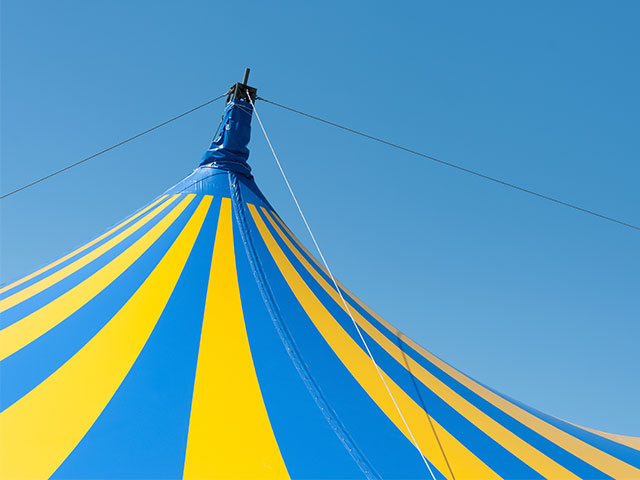 Giffords Circus | University Parks